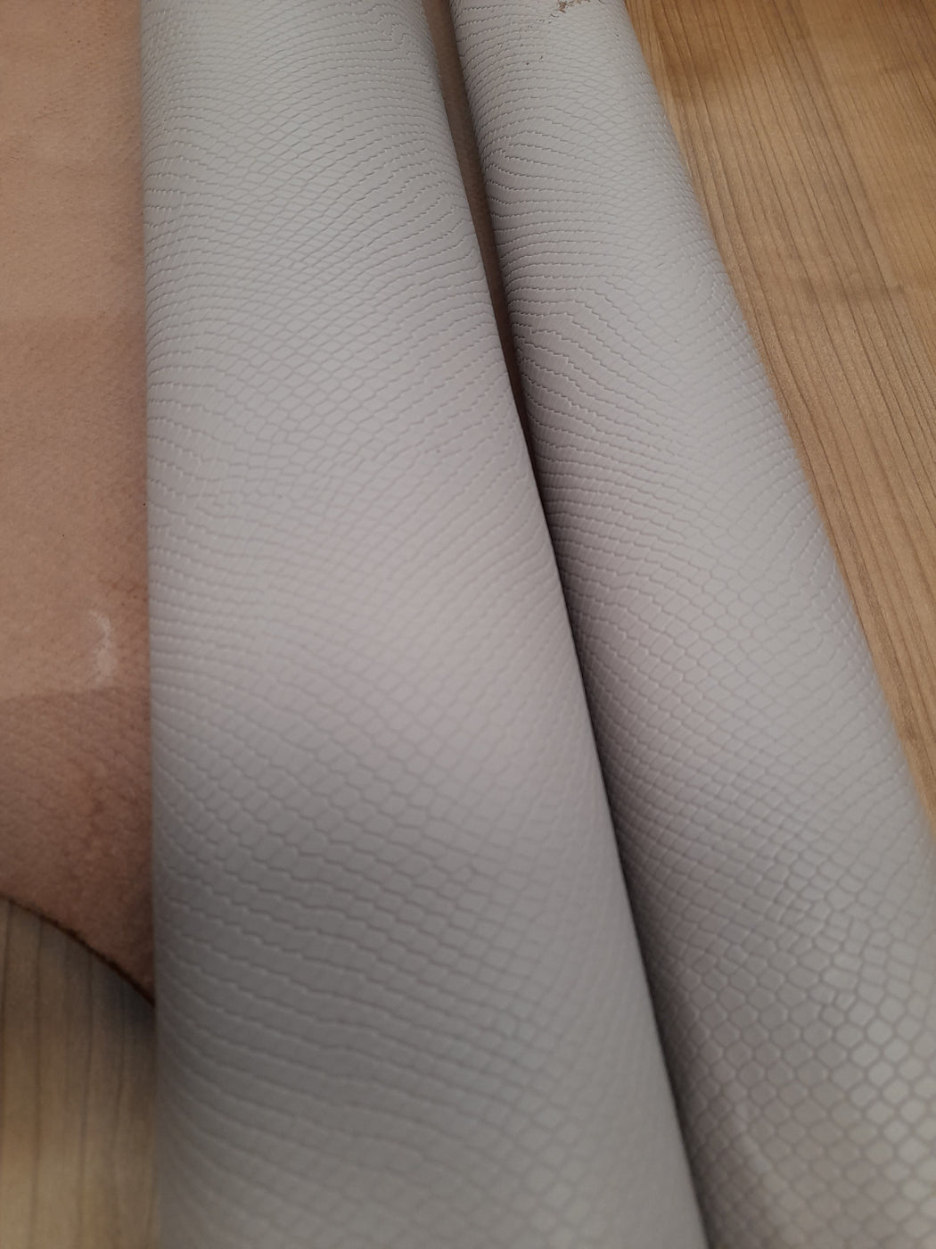 Designer Leather Skins - Small-assorted - SPECIAL BUY — Tandy Leather ...